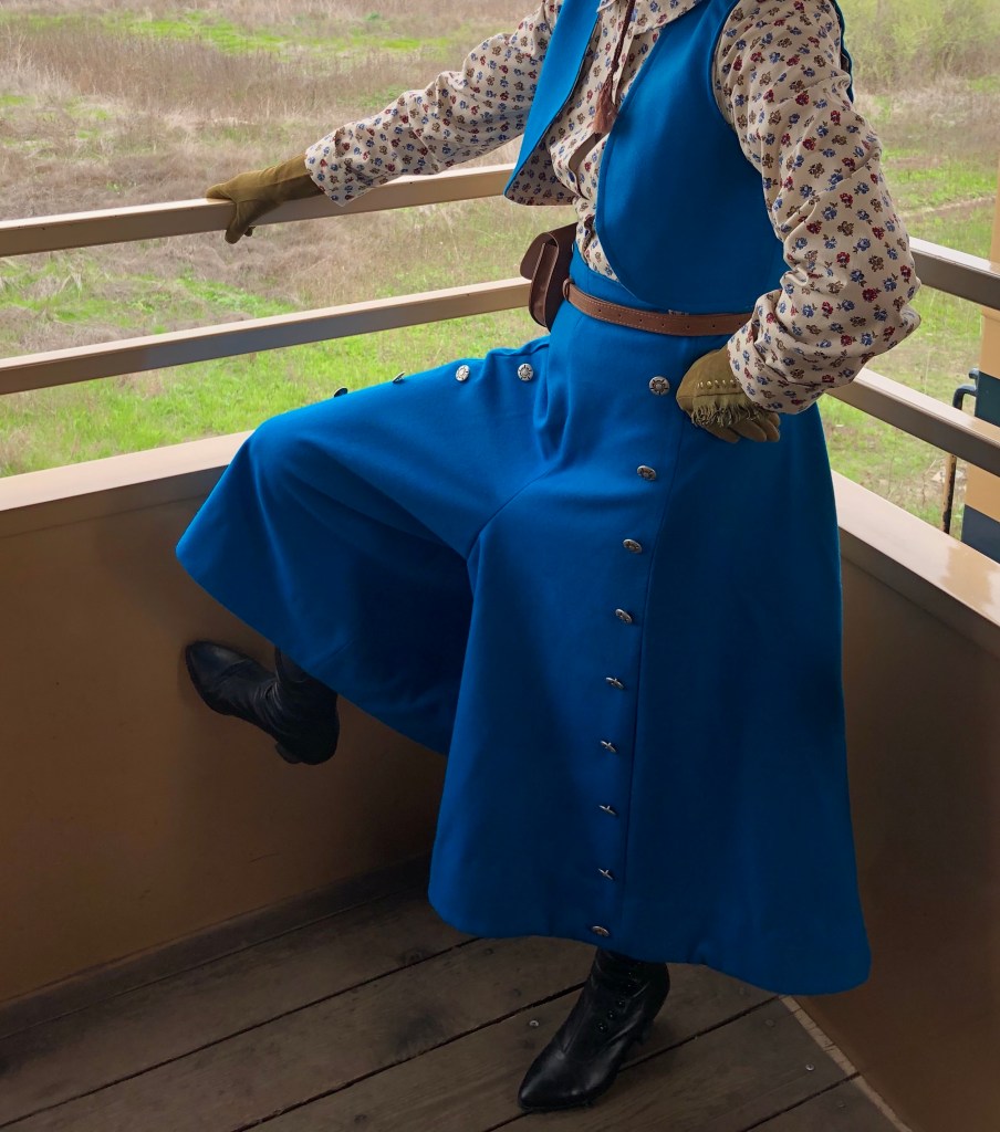 Vintage-Style Cowgirl Split Riding Pants / Skirt for a Western Train ...